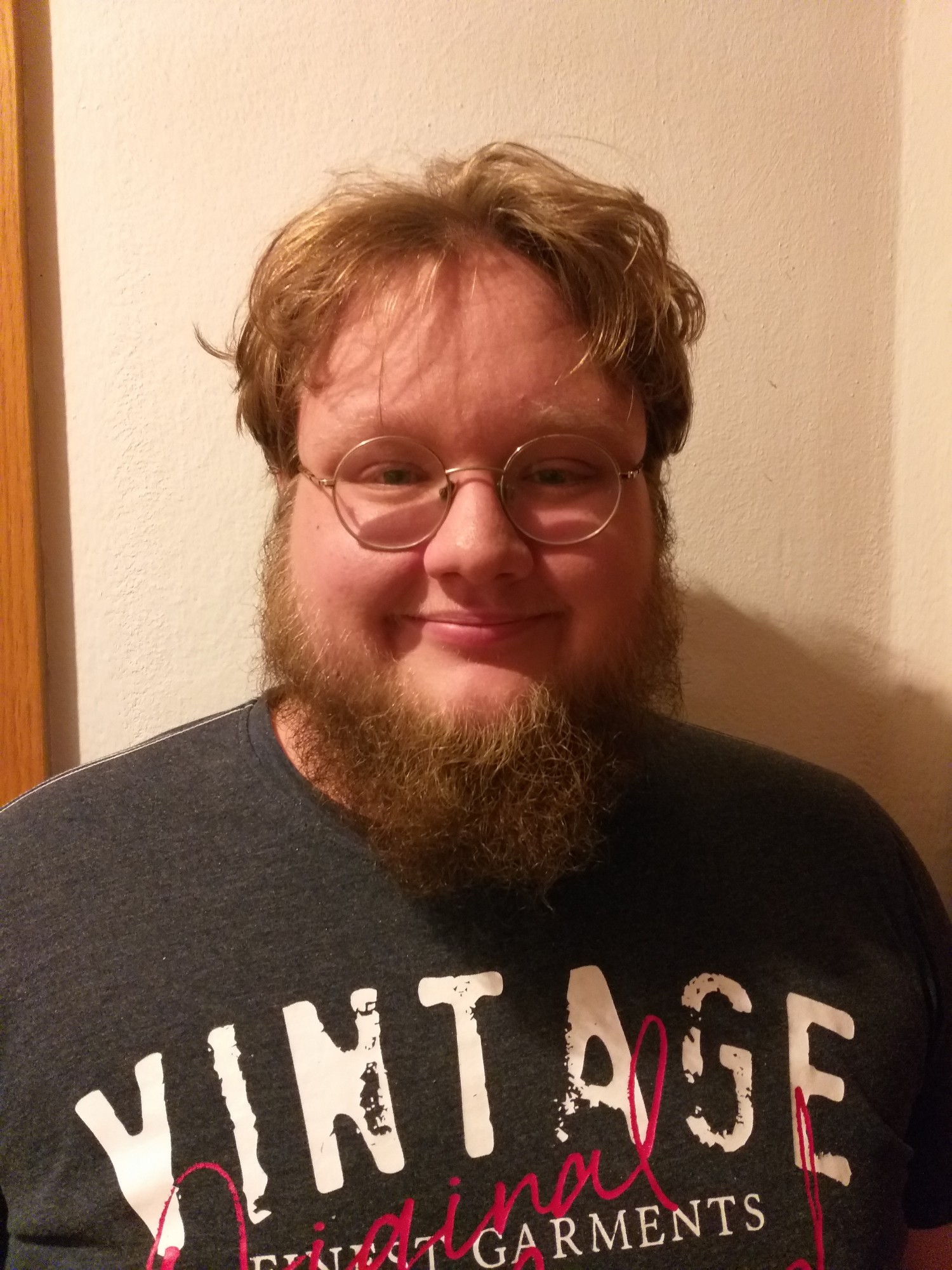 Miha Duh - študent pedagoškega magisterija , smer zgodovina, geografija ...